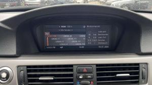 Pelēks BMW 320 2006 Marijampole, ar dzinēja tilpumu 2.00 L un nobraukumu 385 tūkst. km par 3450 €, foto 12 vietnē AUTOMOTO.COM.LV