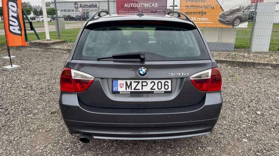 Pelēks BMW 320 2006 Marijampole, ar dzinēja tilpumu 2.00 L un nobraukumu 385 tūkst. km par 3450 €, foto 20 vietnē AUTOMOTO.COM.LV