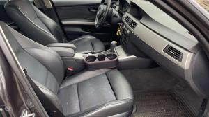 Pelēks BMW 320 2006 Marijampole, ar dzinēja tilpumu 2.00 L un nobraukumu 385 tūkst. km par 3450 €, foto 23 vietnē AUTOMOTO.COM.LV