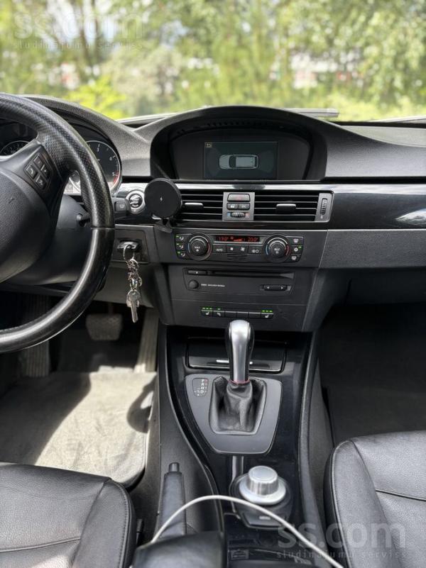 Pelēks BMW 320 2006 Rīga, ar dzinēja tilpumu 2.00 L un nobraukumu 345 tūkst. km par 4650 €, foto 6 vietnē AUTOMOTO.COM.LV