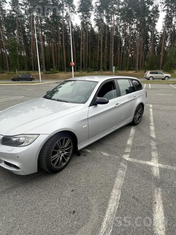 Pelēks BMW 320 2006 Rīga, ar dzinēja tilpumu 2.00 L un nobraukumu 331 tūkst. km par 2900 €, foto 2 vietnē AUTOMOTO.COM.LV