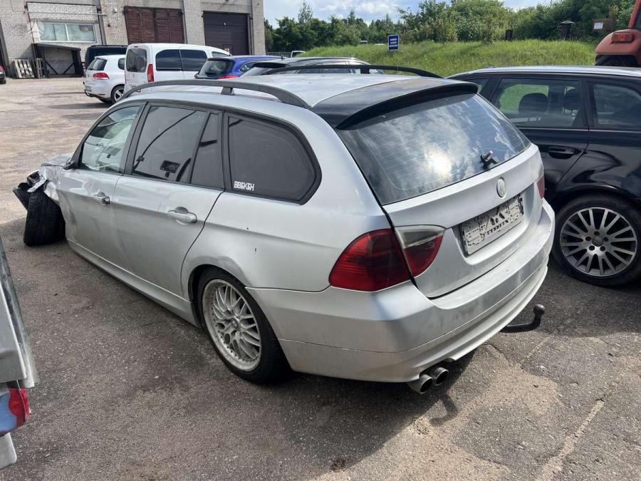 Grey BMW 320 2006 in Kaunas, with an engine capacity of 2.00 L and mileage of 256 thousand km for 1100 €, photo 4 on AUTOMOTO.COM.LV