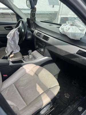 Grey BMW 320 2006 in Kaunas, with an engine capacity of 2.00 L and mileage of 256 thousand km for 1100 €, photo 6 on AUTOMOTO.COM.LV