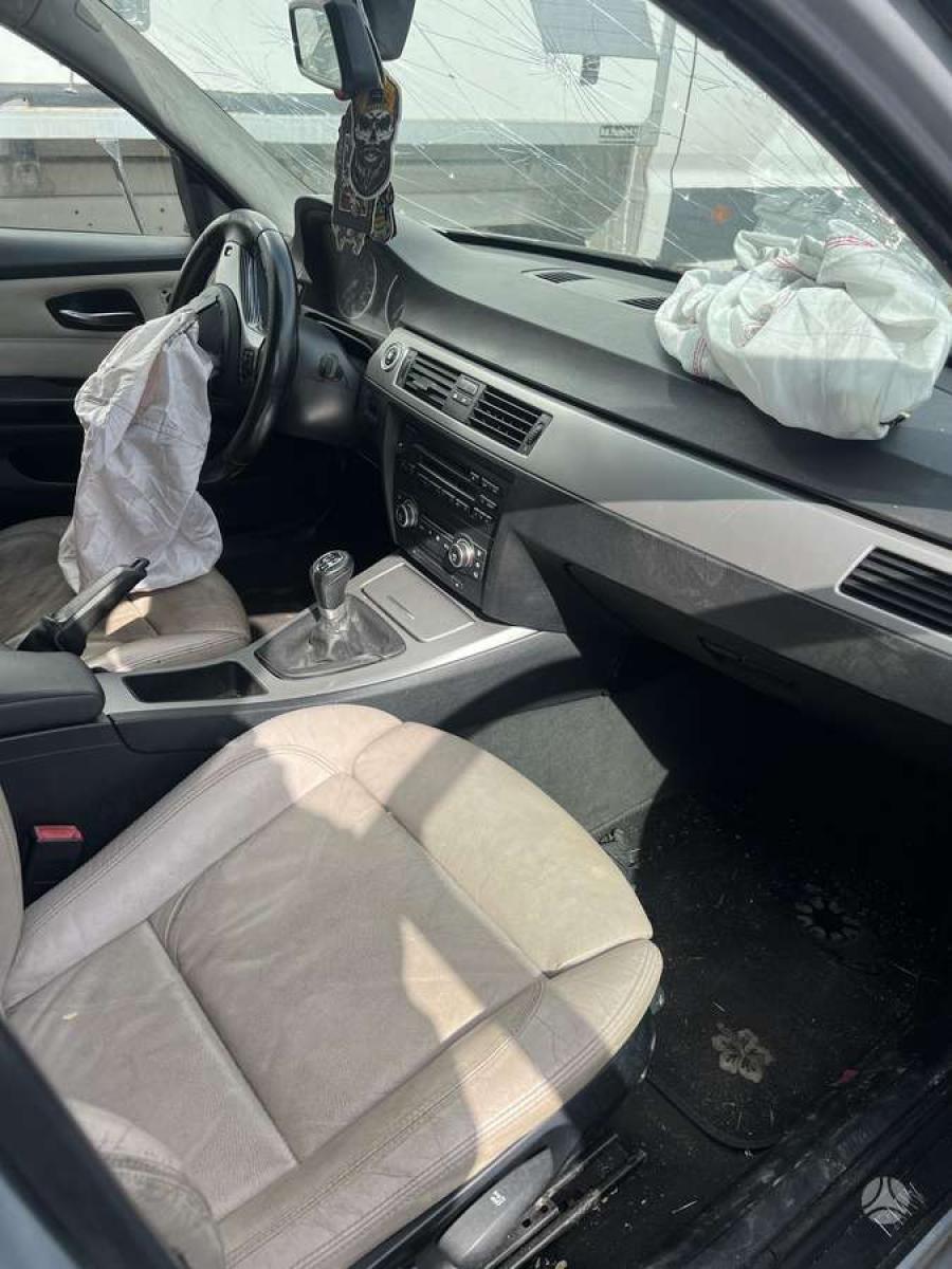 Grey BMW 320 2006 in Kaunas, with an engine capacity of 2.00 L and mileage of 256 thousand km for 1100 €, photo 6 on AUTOMOTO.COM.LV