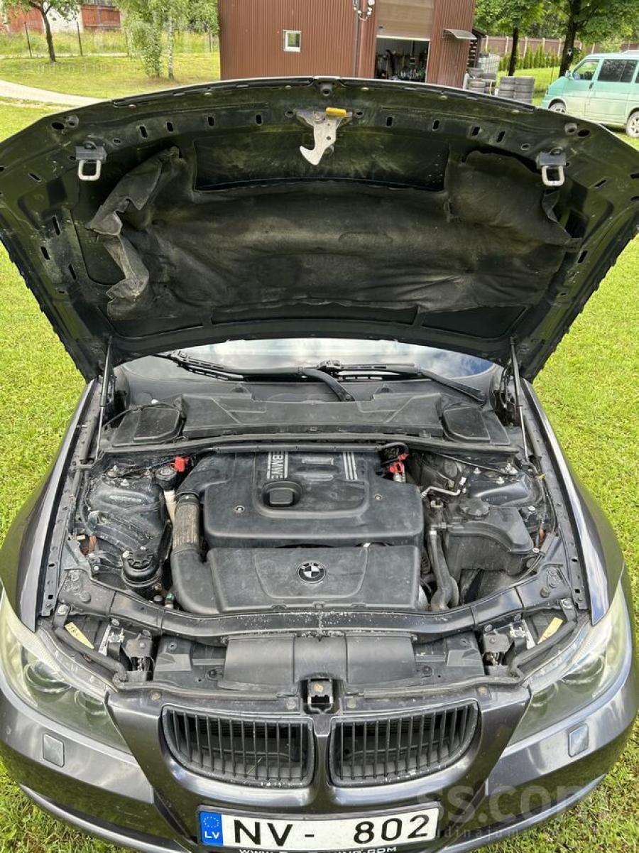 Grey BMW 320 2006 in Liepaja, with an engine capacity of 2.00 L and mileage of 404 thousand km for 3200 €, photo 7 on AUTOMOTO.COM.LV
