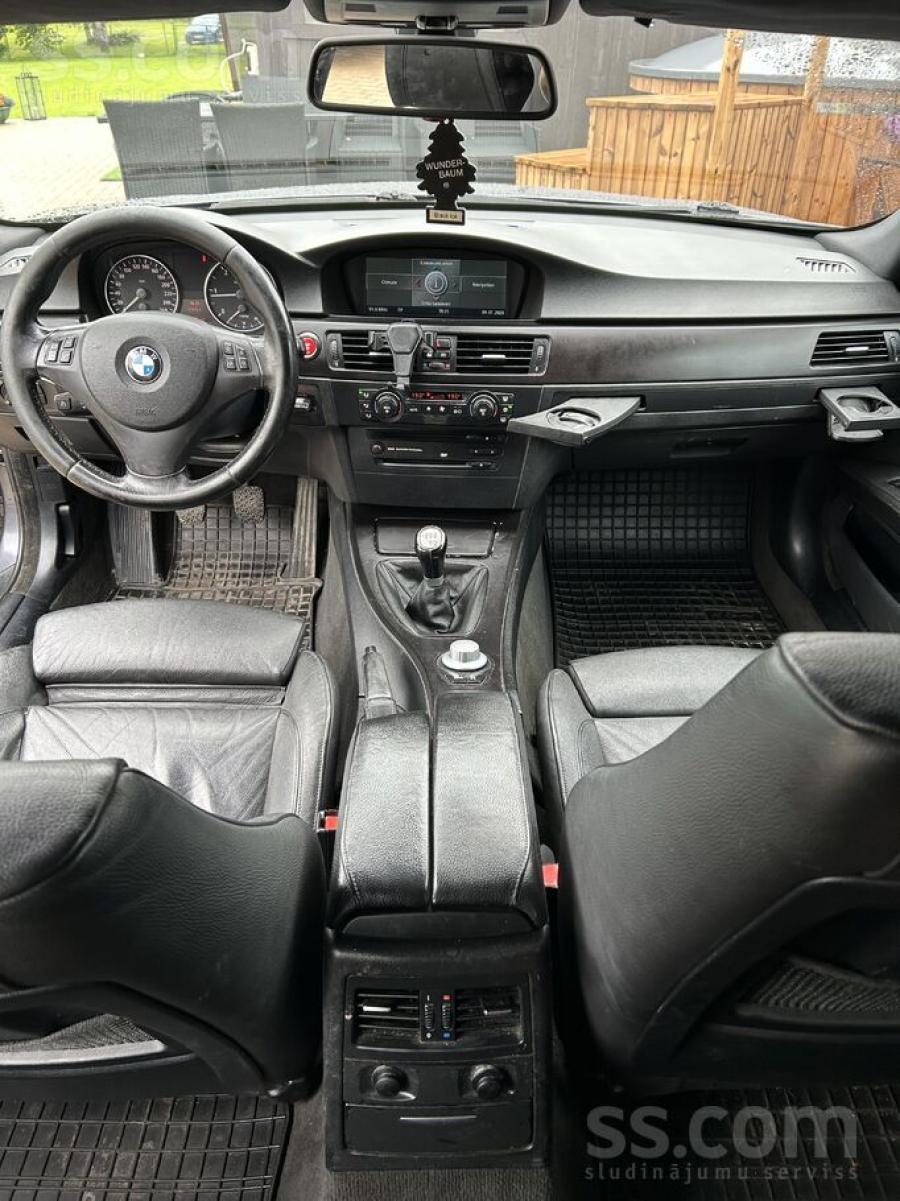 Grey BMW 320 2006 in Liepaja, with an engine capacity of 2.00 L and mileage of 404 thousand km for 3200 €, photo 8 on AUTOMOTO.COM.LV