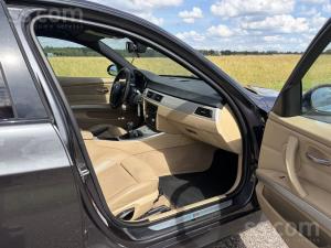 Grey BMW 320 2006 in Valmiera, with an engine capacity of 2.00 L and mileage of 423 thousand km for 4100 €, photo 5 on AUTOMOTO.COM.LV