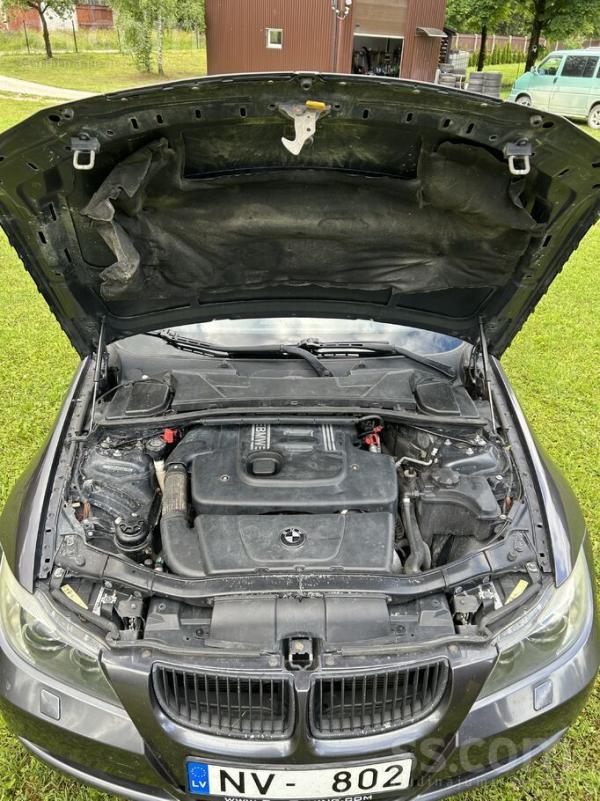 Pelēks BMW 320 2006 Liepāja, ar dzinēja tilpumu 2.00 L un nobraukumu 404 tūkst. km par 3000 €, foto 6 vietnē AUTOMOTO.COM.LV