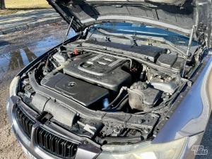 Grey BMW 320 2006 in Vilnius, with an engine capacity of 2.00 L and mileage of 330 thousand km for 1500 €, photo 8 on AUTOMOTO.COM.LV