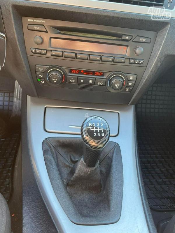 Grey BMW 320 2006 in Vilnius, with an engine capacity of 2.00 L and mileage of 330 thousand km for 1500 €, photo 8 on AUTOMOTO.COM.LV