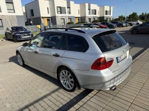 Pelēks BMW 320 2006 Viļņa, ar dzinēja tilpumu 2.00 L un nobraukumu 400 tūkst. km par 1200 €, foto 5 vietnē AUTOMOTO.COM.LV