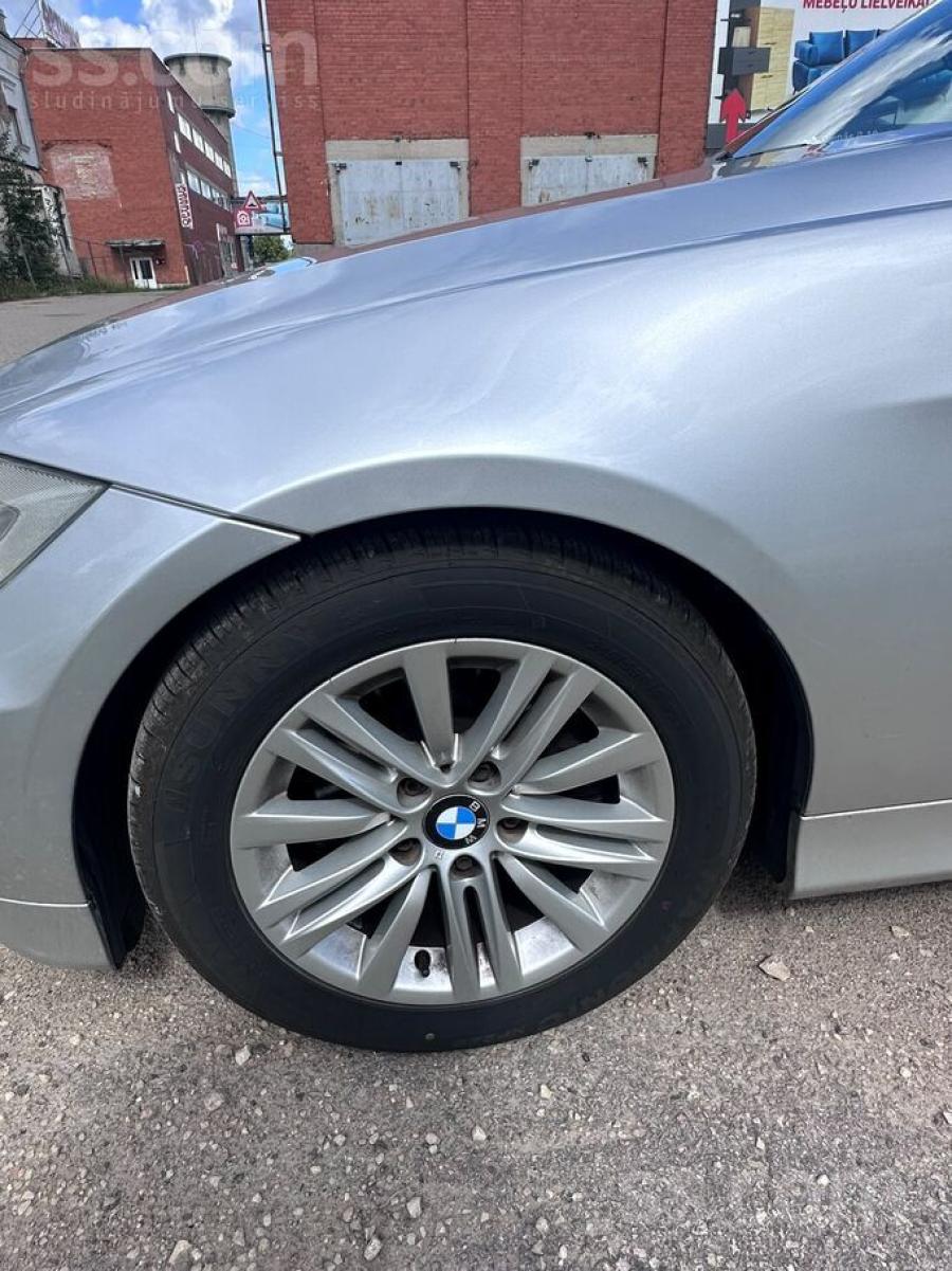 Pelēks BMW 320 2006 Daugavpils, ar dzinēja tilpumu 2.00 L un nobraukumu 320 tūkst. km par 2150 €, foto 10 vietnē AUTOMOTO.COM.LV