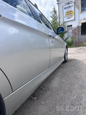 Pelēks BMW 320 2006 Daugavpils, ar dzinēja tilpumu 2.00 L un nobraukumu 320 tūkst. km par 2150 €, foto 11 vietnē AUTOMOTO.COM.LV