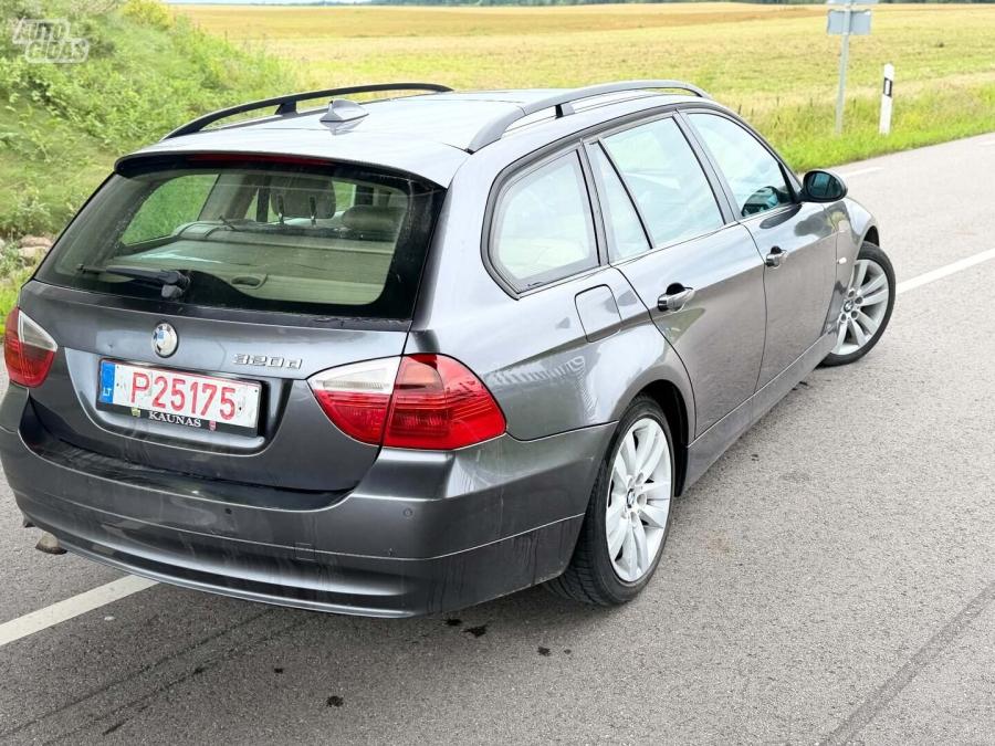 Grey BMW 320 2006 in Kaunas, with an engine capacity of 2.00 L and mileage of 390 thousand km for 2450 €, photo 3 on AUTOMOTO.COM.LV