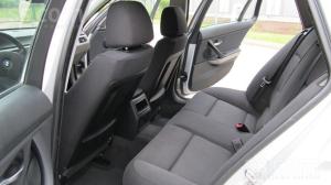 Grey BMW 320 2006 in Riga, with an engine capacity of 2.00 L and mileage of 389 thousand km for 3550 €, photo 6 on AUTOMOTO.COM.LV