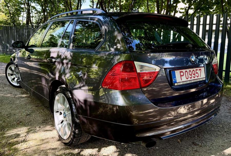 Pelēks BMW 320 2006 Kauņa, ar dzinēja tilpumu 0.00 L un nobraukumu 348 tūkst. km par 3400 €, foto 5 vietnē AUTOMOTO.COM.LV