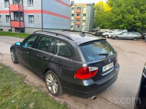 Pelēks BMW 320 2006 Rīga, ar dzinēja tilpumu 2.00 L un nobraukumu 239 tūkst. km par 3000 €, foto 5 vietnē AUTOMOTO.COM.LV