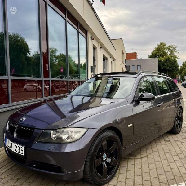 Pelēks BMW 320 2006 Kaišiadorys, ar dzinēja tilpumu 2.00 L un nobraukumu 323 tūkst. km par 2950 €, foto 3 vietnē AUTOMOTO.COM.LV