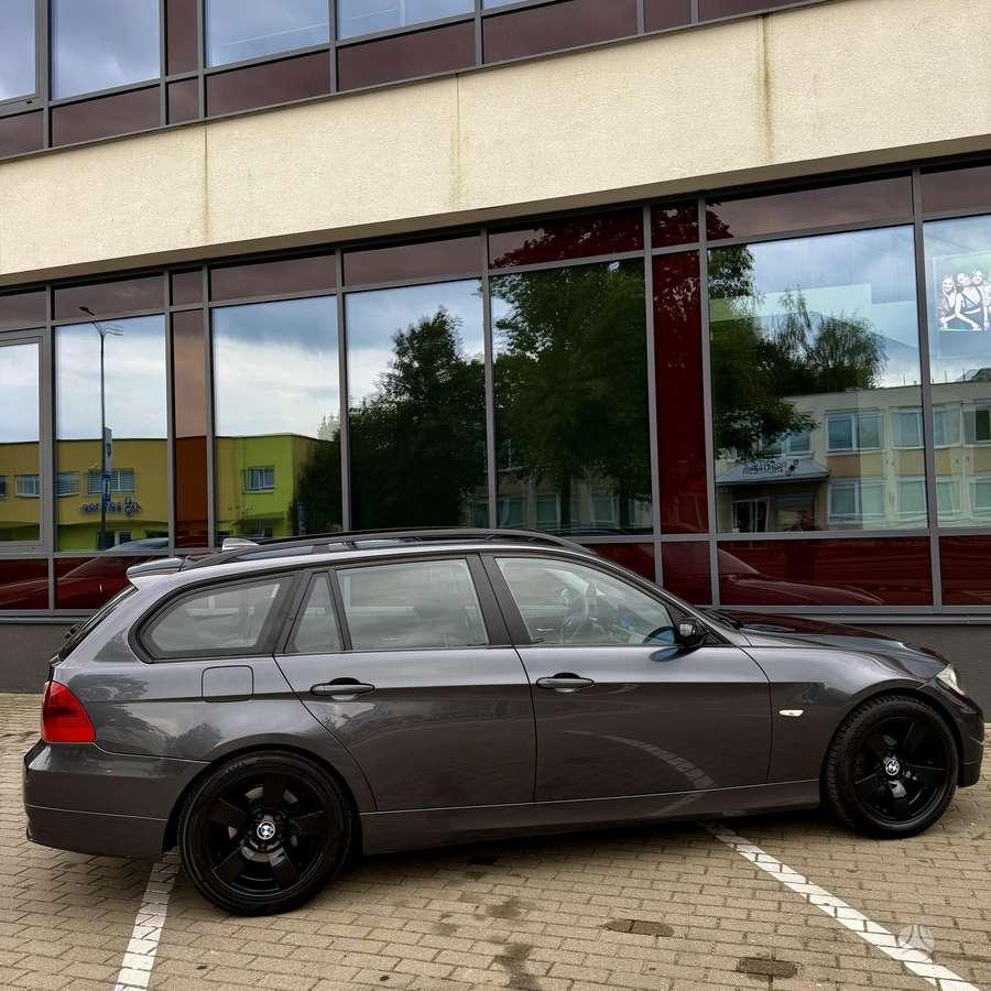 Grey BMW 320 2006 in Kaisiadorys, with an engine capacity of 2.00 L and mileage of 323 thousand km for 2950 €, photo 21 on AUTOMOTO.COM.LV