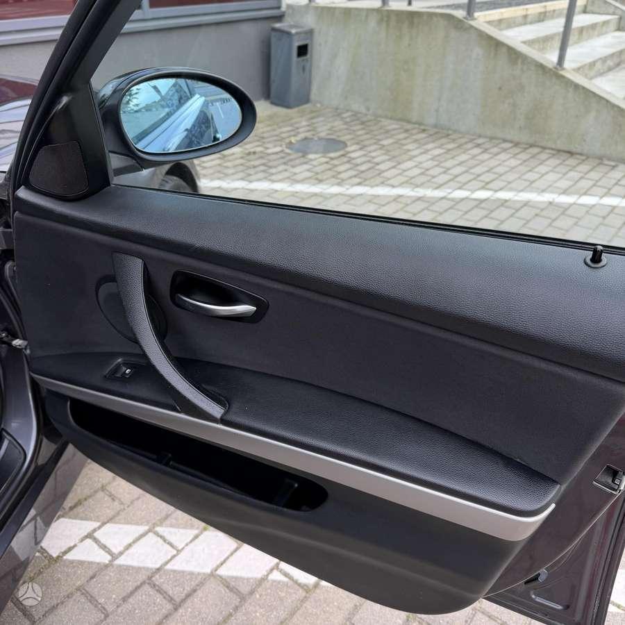 Grey BMW 320 2006 in Kaisiadorys, with an engine capacity of 2.00 L and mileage of 323 thousand km for 2950 €, photo 23 on AUTOMOTO.COM.LV