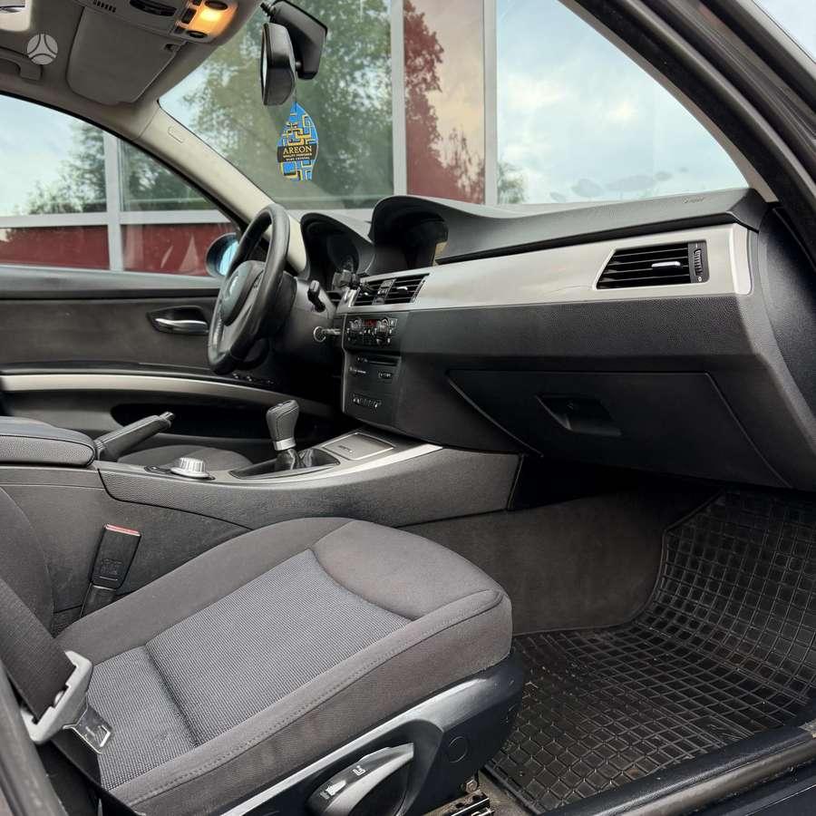 Grey BMW 320 2006 in Kaisiadorys, with an engine capacity of 2.00 L and mileage of 323 thousand km for 2950 €, photo 24 on AUTOMOTO.COM.LV