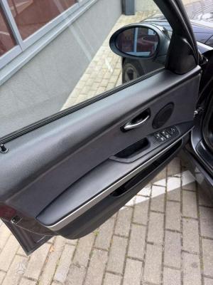 Grey BMW 320 2006 in Kaisiadorys, with an engine capacity of 2.00 L and mileage of 323 thousand km for 2950 €, photo 26 on AUTOMOTO.COM.LV