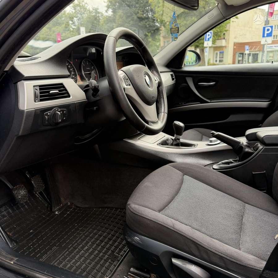 Grey BMW 320 2006 in Kaisiadorys, with an engine capacity of 2.00 L and mileage of 323 thousand km for 2950 €, photo 27 on AUTOMOTO.COM.LV