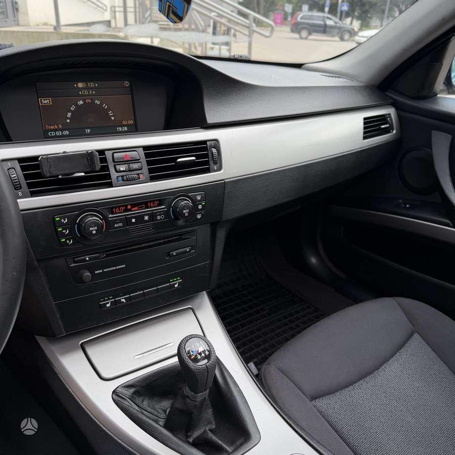 Grey BMW 320 2006 in Kaisiadorys, with an engine capacity of 2.00 L and mileage of 323 thousand km for 2950 €, photo 30 on AUTOMOTO.COM.LV