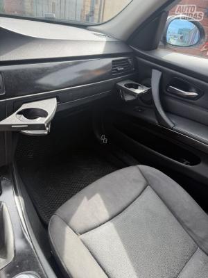 Pelēks BMW 320 2006 Panevēža, ar dzinēja tilpumu 2.00 L un nobraukumu 355 tūkst. km par 2600 €, foto 12 vietnē AUTOMOTO.COM.LV