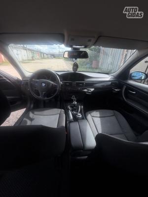 Pelēks BMW 320 2006 Panevēža, ar dzinēja tilpumu 2.00 L un nobraukumu 355 tūkst. km par 2600 €, foto 13 vietnē AUTOMOTO.COM.LV
