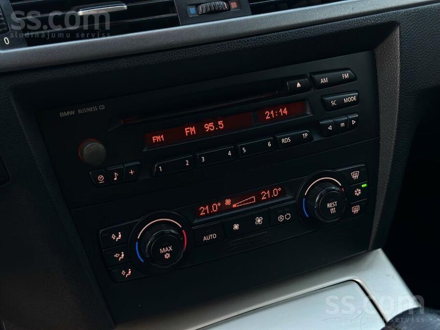 Pelēks BMW 320 2006 Jelgava, ar dzinēja tilpumu 2.00 L un nobraukumu 0 tūkst. km par 2450 €, foto 20 vietnē AUTOMOTO.COM.LV