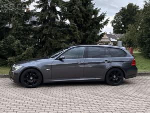 Pelēks BMW 320 2006 Dobele, ar dzinēja tilpumu 2.00 L un nobraukumu 372 tūkst. km par 4985 €, foto 5 vietnē AUTOMOTO.COM.LV