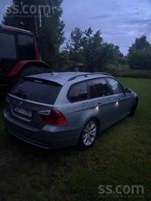 Pelēks BMW 320 2006 Valmiera, ar dzinēja tilpumu 2.00 L un nobraukumu 309 tūkst. km par 2850 €, foto 13 vietnē AUTOMOTO.COM.LV