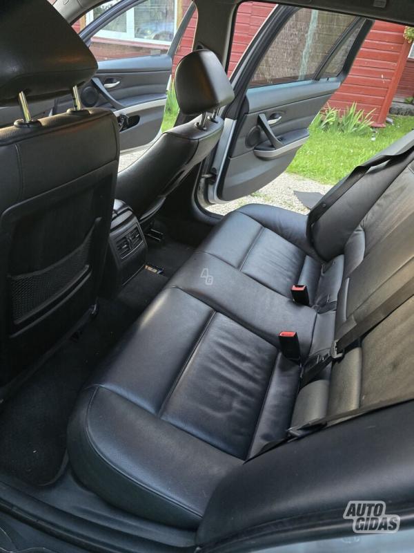 Pelēks BMW 320 2006 Kupiškis, ar dzinēja tilpumu 2.00 L un nobraukumu 540 tūkst. km par 2200 €, foto 7 vietnē AUTOMOTO.COM.LV