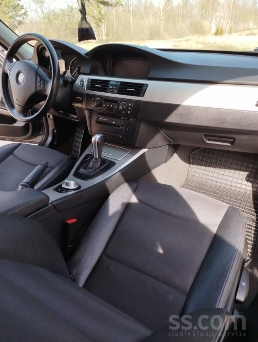 Pelēks BMW 320 2006 Ogre, ar dzinēja tilpumu 2.00 L un nobraukumu 360 tūkst. km par 3590 €, foto 13 vietnē AUTOMOTO.COM.LV