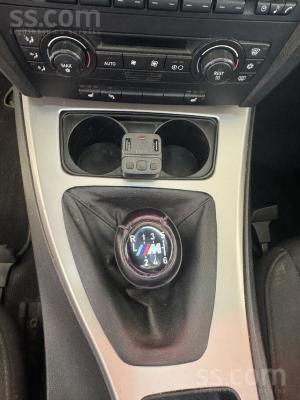 Grey BMW 320 2006 in Jelgava, with an engine capacity of 2.00 L and mileage of 431 thousand km for 2150 €, photo 8 on AUTOMOTO.COM.LV