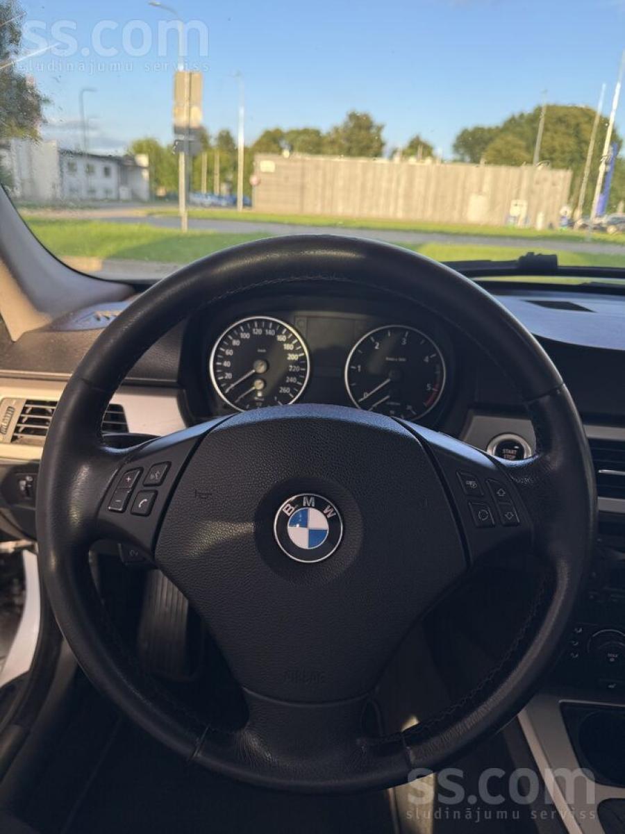 Grey BMW 320 2006 in Jelgava, with an engine capacity of 2.00 L and mileage of 431 thousand km for 2150 €, photo 10 on AUTOMOTO.COM.LV