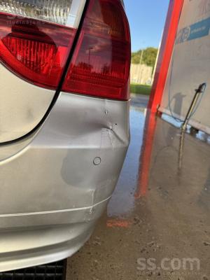 Grey BMW 320 2006 in Jelgava, with an engine capacity of 2.00 L and mileage of 431 thousand km for 2150 €, photo 16 on AUTOMOTO.COM.LV