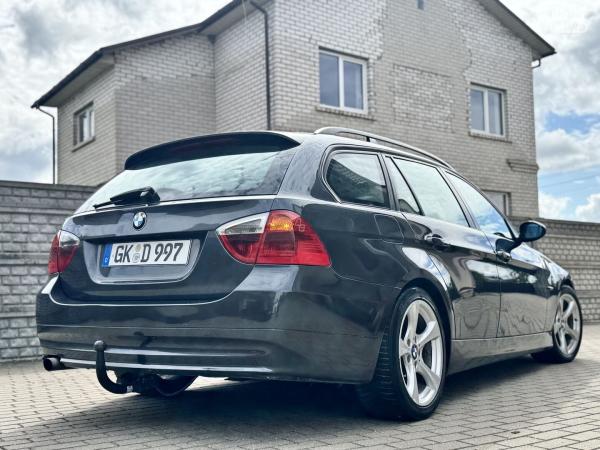 Grey BMW 320 2006 in Kaunas, with an engine capacity of 2.00 L and mileage of 305 thousand km for 3450 €, photo 4 on AUTOMOTO.COM.LV