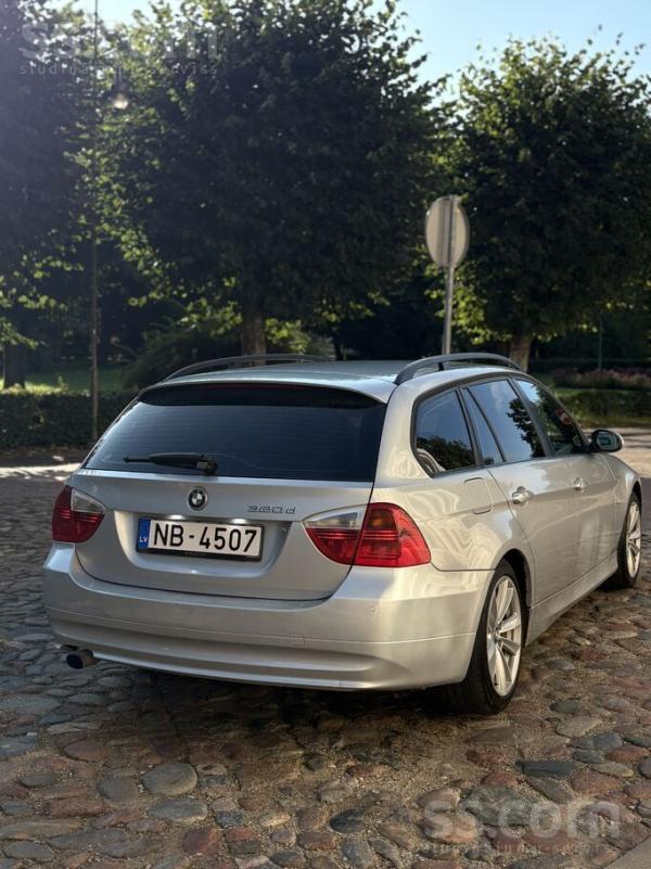 Grey BMW 320 2006 in Kuldiga, with an engine capacity of 2.00 L and mileage of 304 thousand km for 3000 €, photo 3 on AUTOMOTO.COM.LV