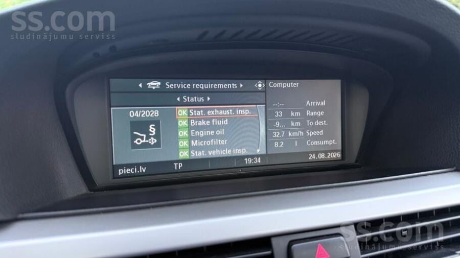 Grey BMW 320 2006 in Ogre, with an engine capacity of 2.00 L and mileage of 389 thousand km for 4050 €, photo 11 on AUTOMOTO.COM.LV