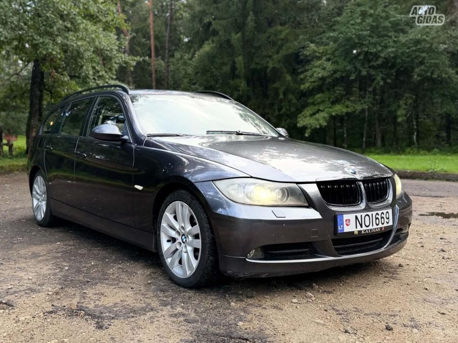 Pelēks BMW 320 2006 Kauņa, ar dzinēja tilpumu 2.00 L un nobraukumu 390 tūkst. km par 2290 €, foto 9 vietnē AUTOMOTO.COM.LV