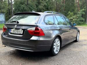 Pelēks BMW 320 2006 Kauņa, ar dzinēja tilpumu 2.00 L un nobraukumu 390 tūkst. km par 2290 €, foto 10 vietnē AUTOMOTO.COM.LV