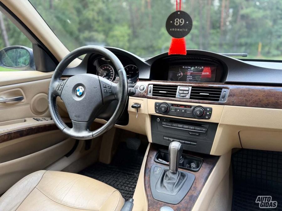 Pelēks BMW 320 2006 Kauņa, ar dzinēja tilpumu 2.00 L un nobraukumu 390 tūkst. km par 2290 €, foto 20 vietnē AUTOMOTO.COM.LV