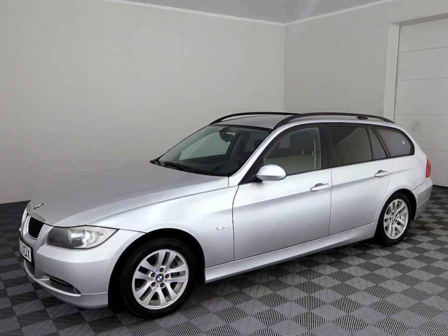 Grey BMW 320 2006 in Tallinn, with an engine capacity of 2.00 L and mileage of 374 thousand km for 1499 €, photo 10 on AUTOMOTO.COM.LV