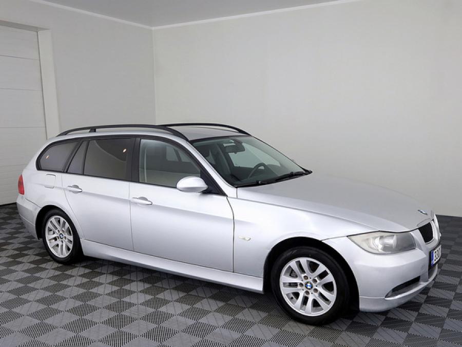 Pelēks BMW 320 2006 Tallina, ar dzinēja tilpumu 2.00 L un nobraukumu 374 tūkst. km par 1499 €, foto 1 vietnē AUTOMOTO.COM.LV