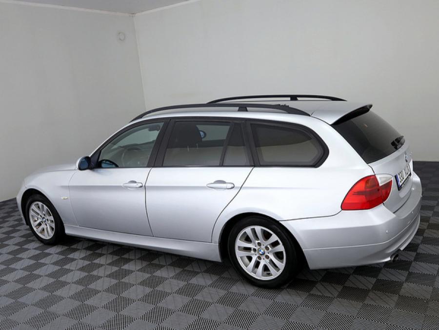 Pelēks BMW 320 2006 Tallina, ar dzinēja tilpumu 2.00 L un nobraukumu 374 tūkst. km par 1499 €, foto 5 vietnē AUTOMOTO.COM.LV