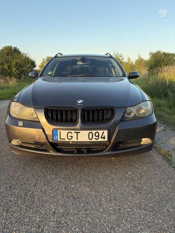 Серый БМВ 320 2006 в Пасвалис, объемом двигателя 2.00 л и пробегом 418 тыс. км за 3000 €, фото 1 на AUTOMOTO.COM.LV