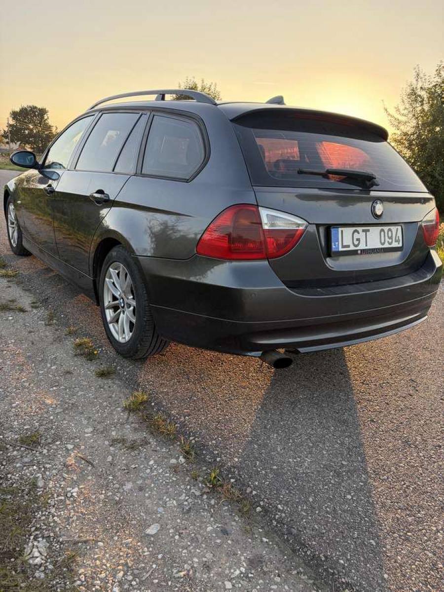 Grey BMW 320 2006 in Pasvalys, with an engine capacity of 2.00 L and mileage of 418 thousand km for 3000 €, photo 6 on AUTOMOTO.COM.LV