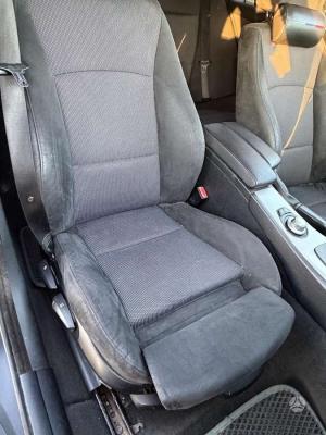 Grey BMW 320 2006 in Pasvalys, with an engine capacity of 2.00 L and mileage of 418 thousand km for 3000 €, photo 9 on AUTOMOTO.COM.LV